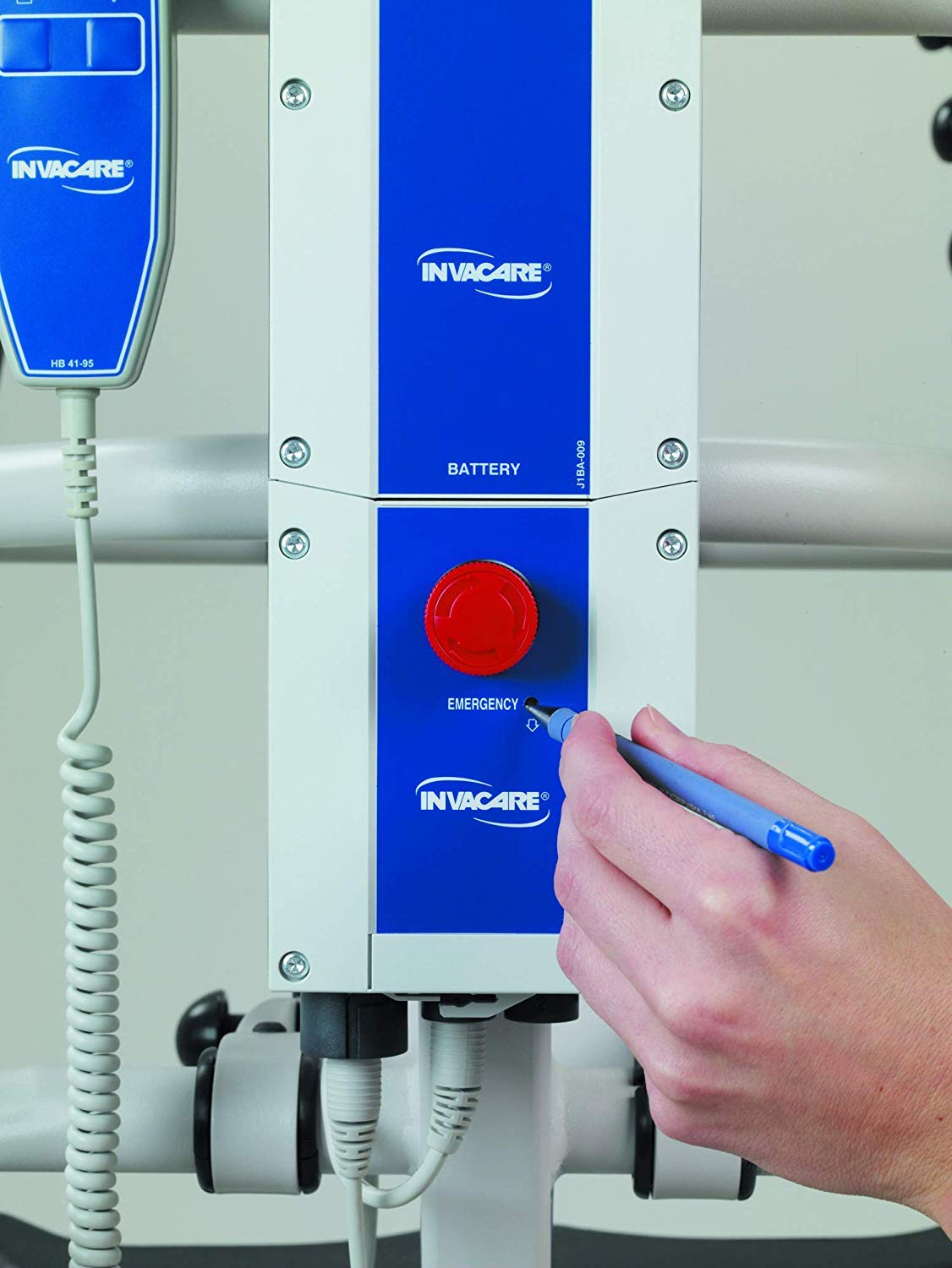 Invacare Reliant Electric Patient Lift with Manual Low Base, 450 lb. W ...